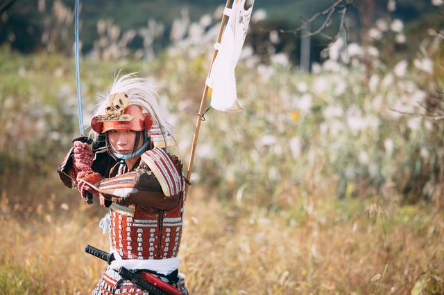 刀を構える武士の無料の写真素材 - ID.81925｜フリー素材 ぱくたそ