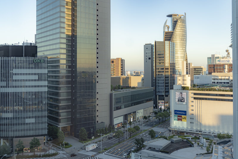 高層ビルが並び立つ名古屋駅周辺の写真素材 - ぱくたそ